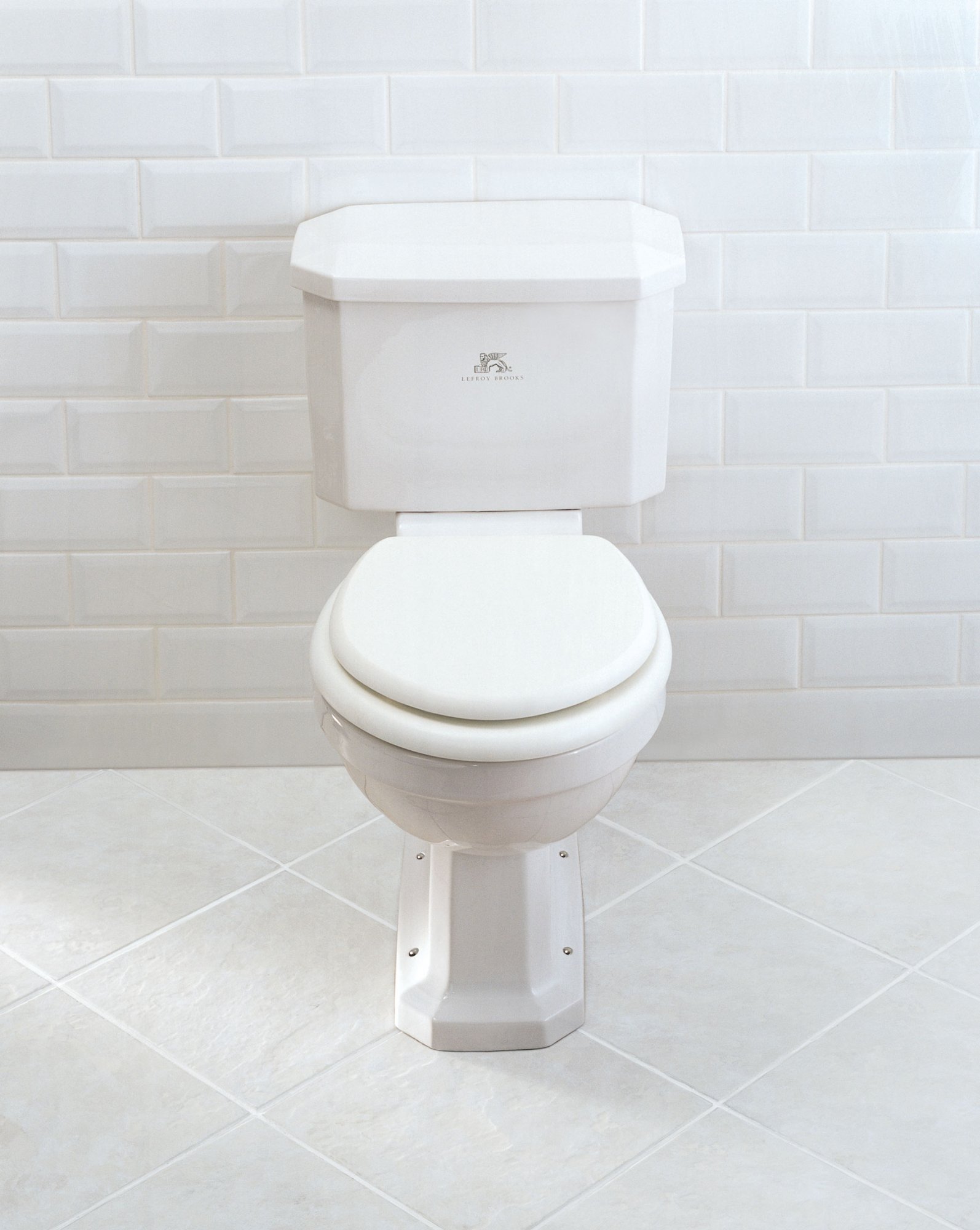 Classic Close-coupled WC | WC And Bidets Classic Close-coupled WC | WC And Bidets