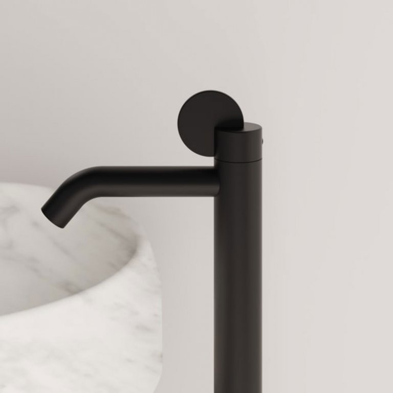 Limón Basin | Basin Brassware