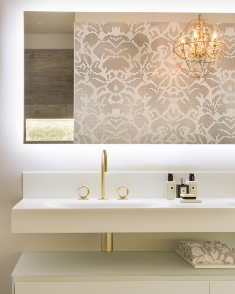 Windowless Bathroom Refresh | Bathroom Inspiration