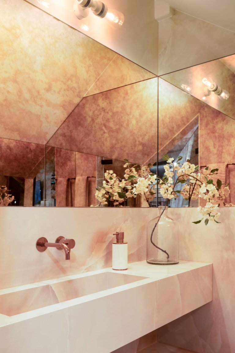 Windowless Bathroom Refresh | Bathroom Inspiration